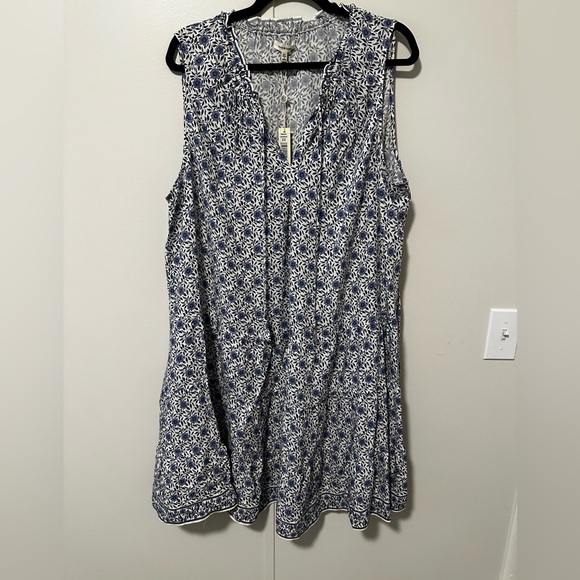 Max Studio | Dresses | Nwt Max Studio Blue White Floral Dress | Poshmark